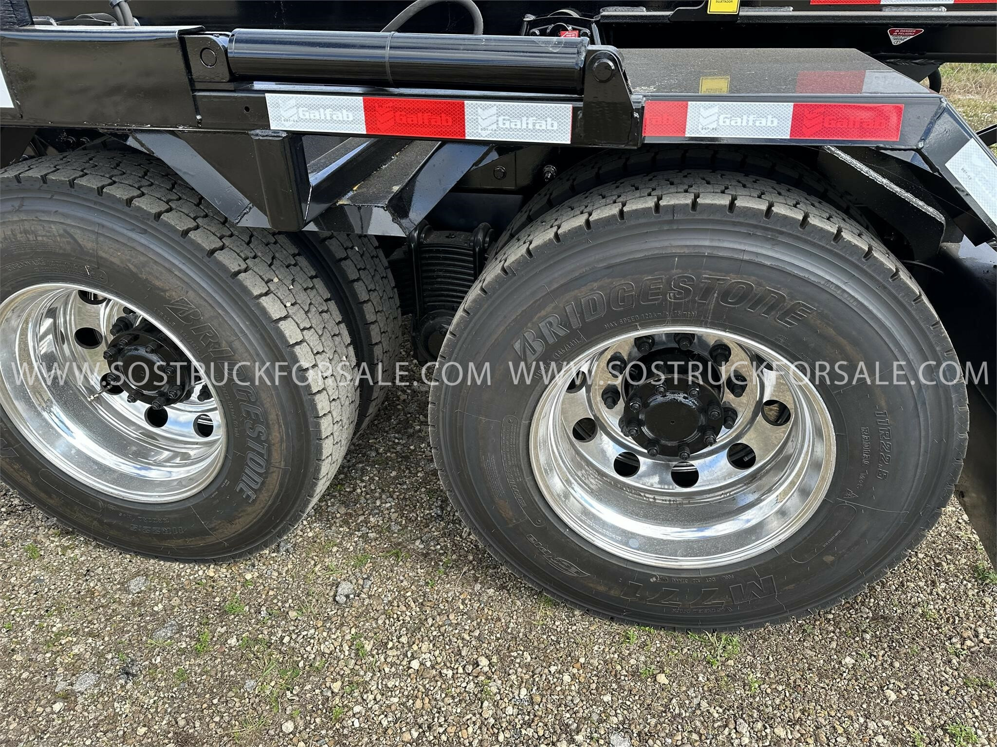 2025 MACK Roll Off Truck