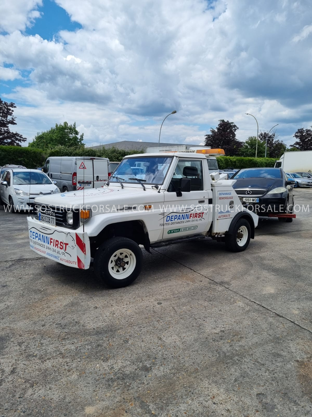 TOYOTA LANDCRUISER EQUIPEMENT JIGE